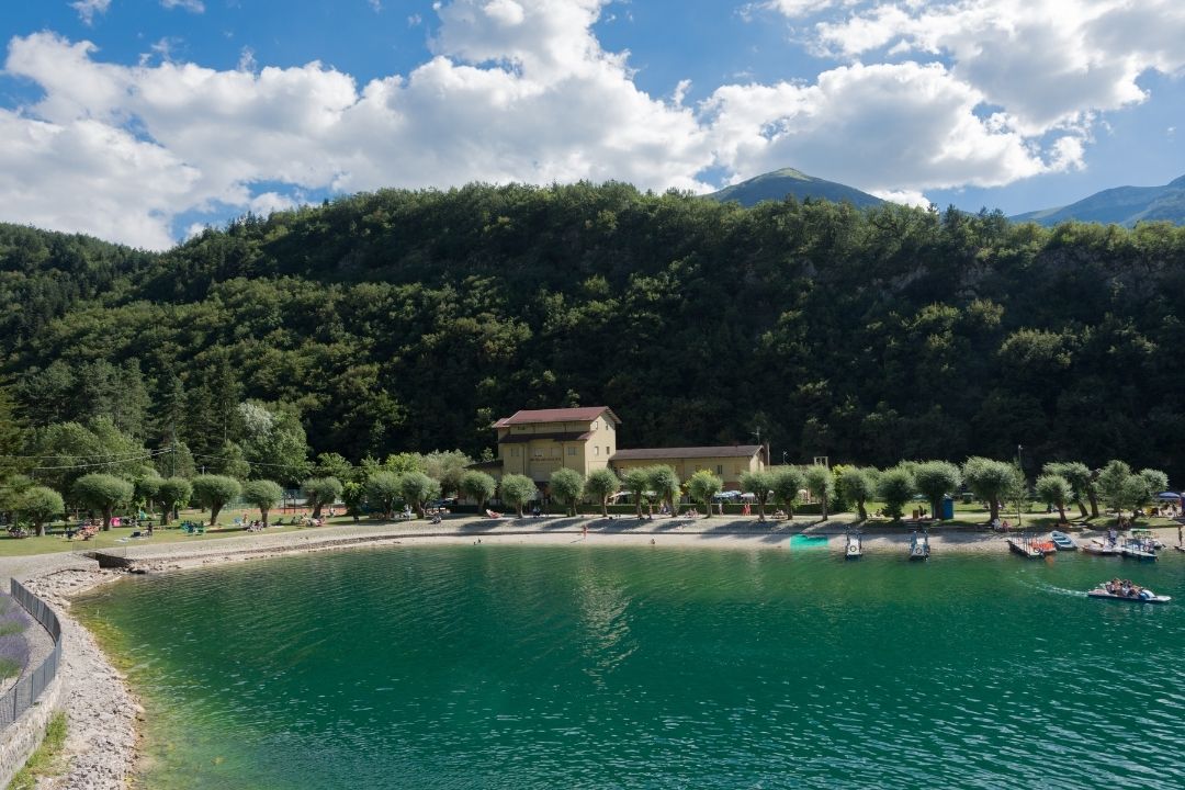 The 10 most beautiful lakes in Italy - TourTravel & More